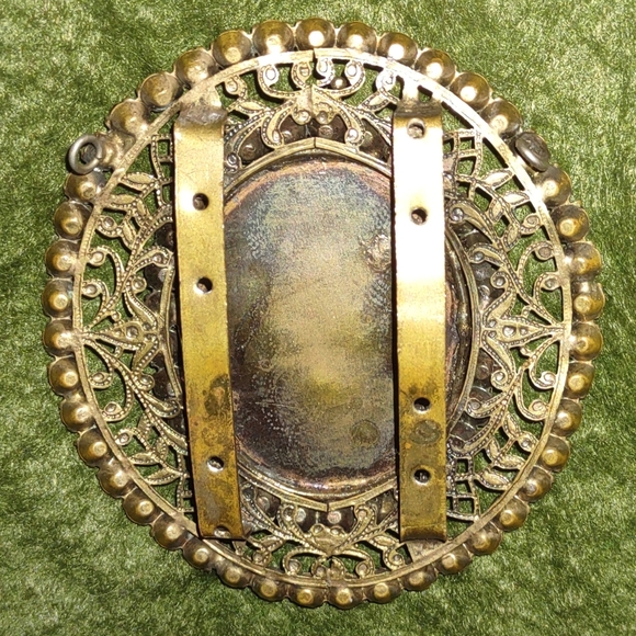 Unable to identify | Accessories | Agate Quartz Crystal Belt Buckle ...